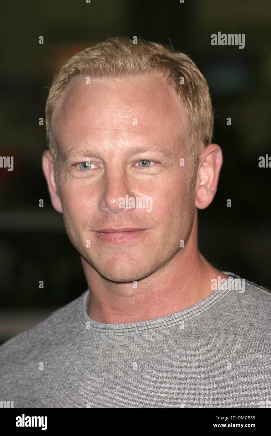 "North Country" (Premiere) Ian Ziering 10-10-2005 / Grauman's Chinese ...