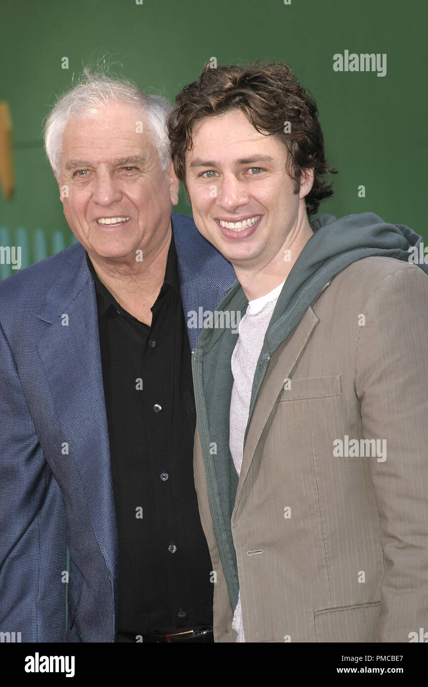 "Chicken Little" (Premiere) Garry Marshall, Zach Braff 10-30-2005 / El ...