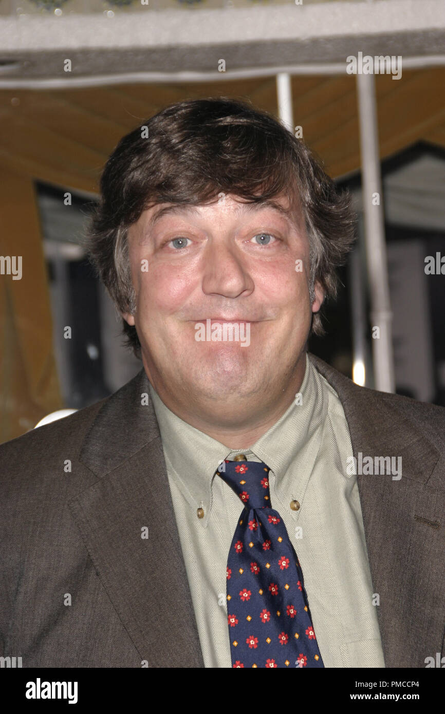 "Stranger Than Fiction" (Premiere) Stephen Fry 10-30-2006 / Mann ...