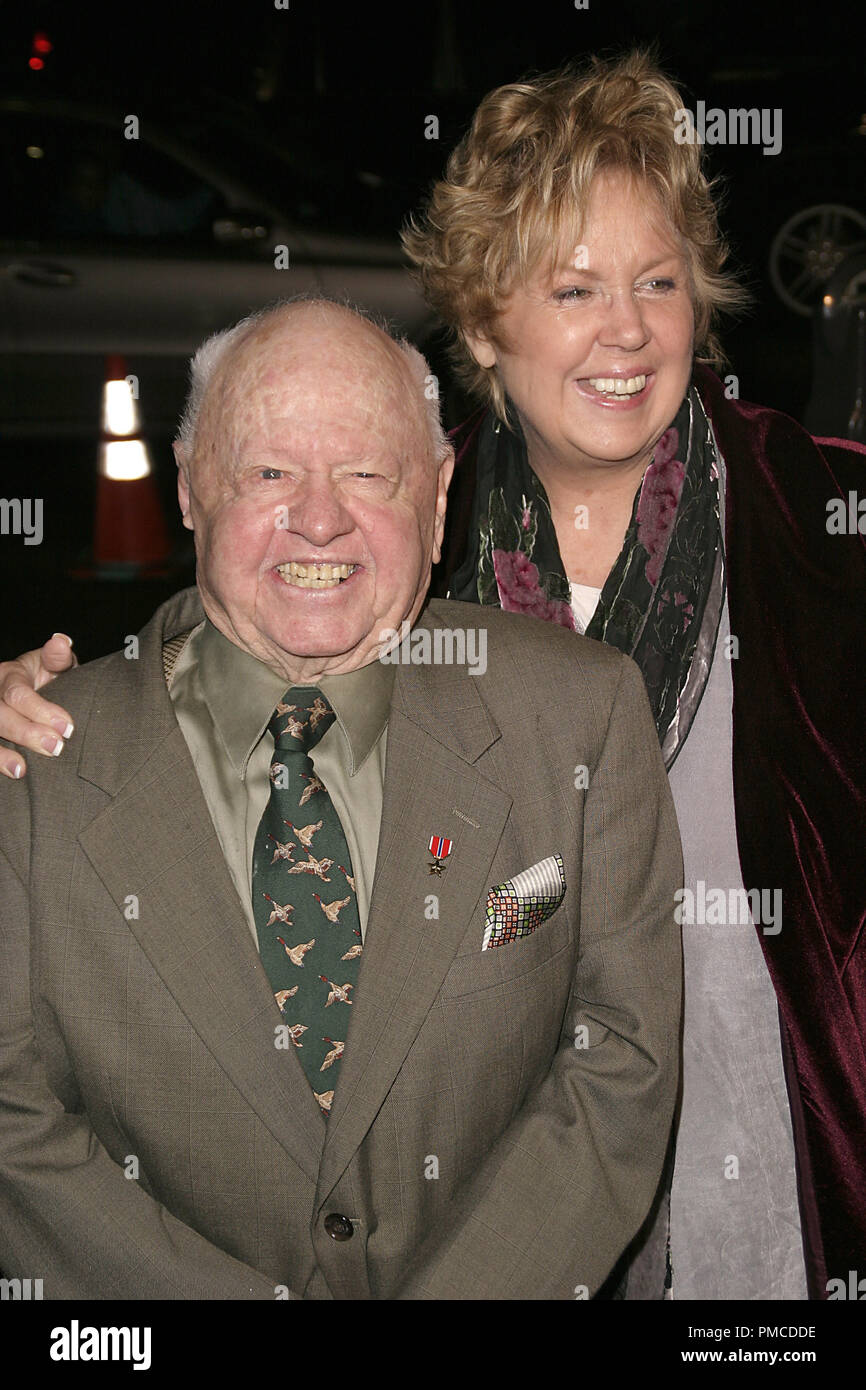 The Nativity Story (Premiere) Mickey Rooney, Jan Rooney 11-28-2006 ...