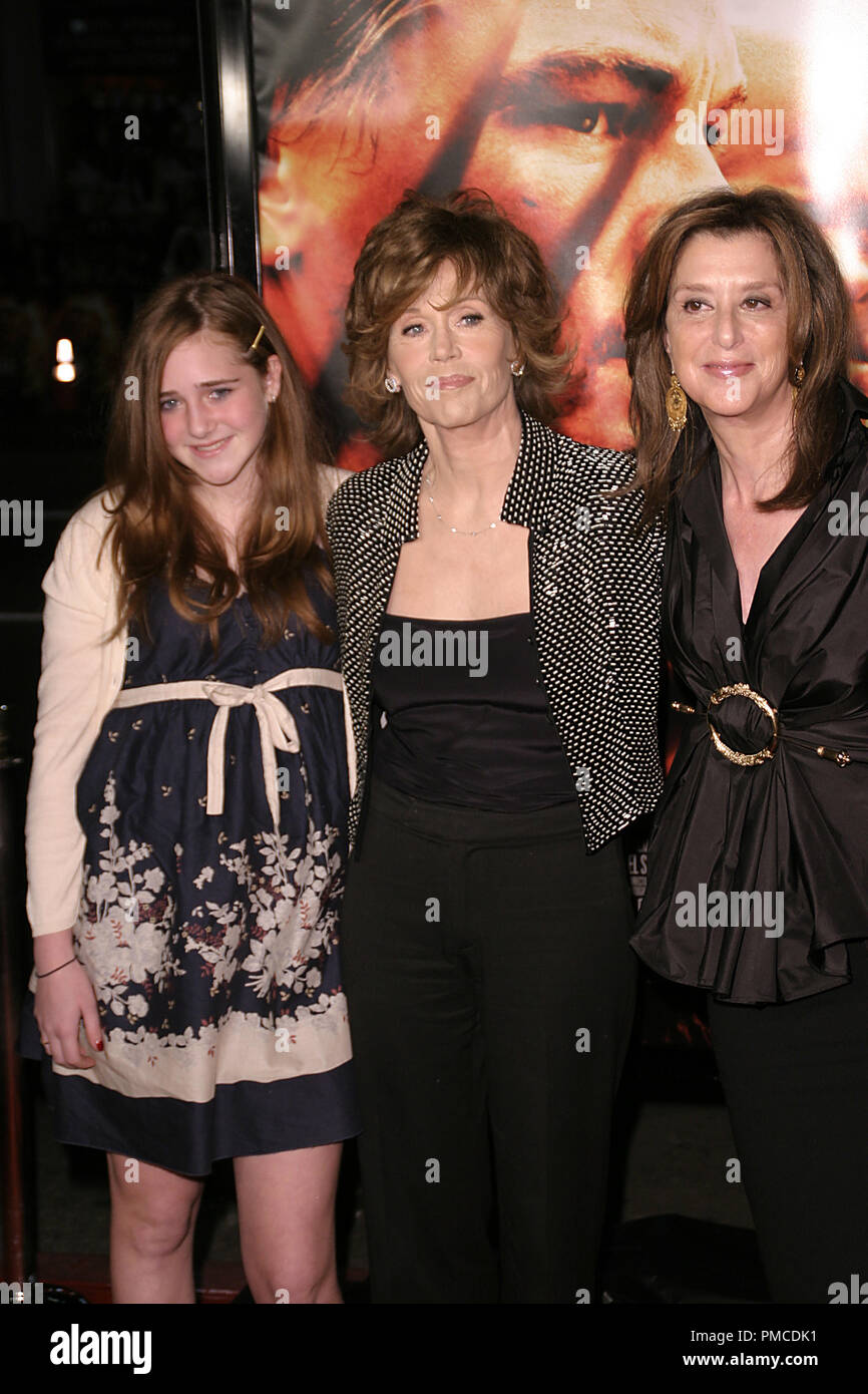 "Blood Diamond" (Premiere) Jane Fonda, Paula Weinstein 12-6-2006 ...