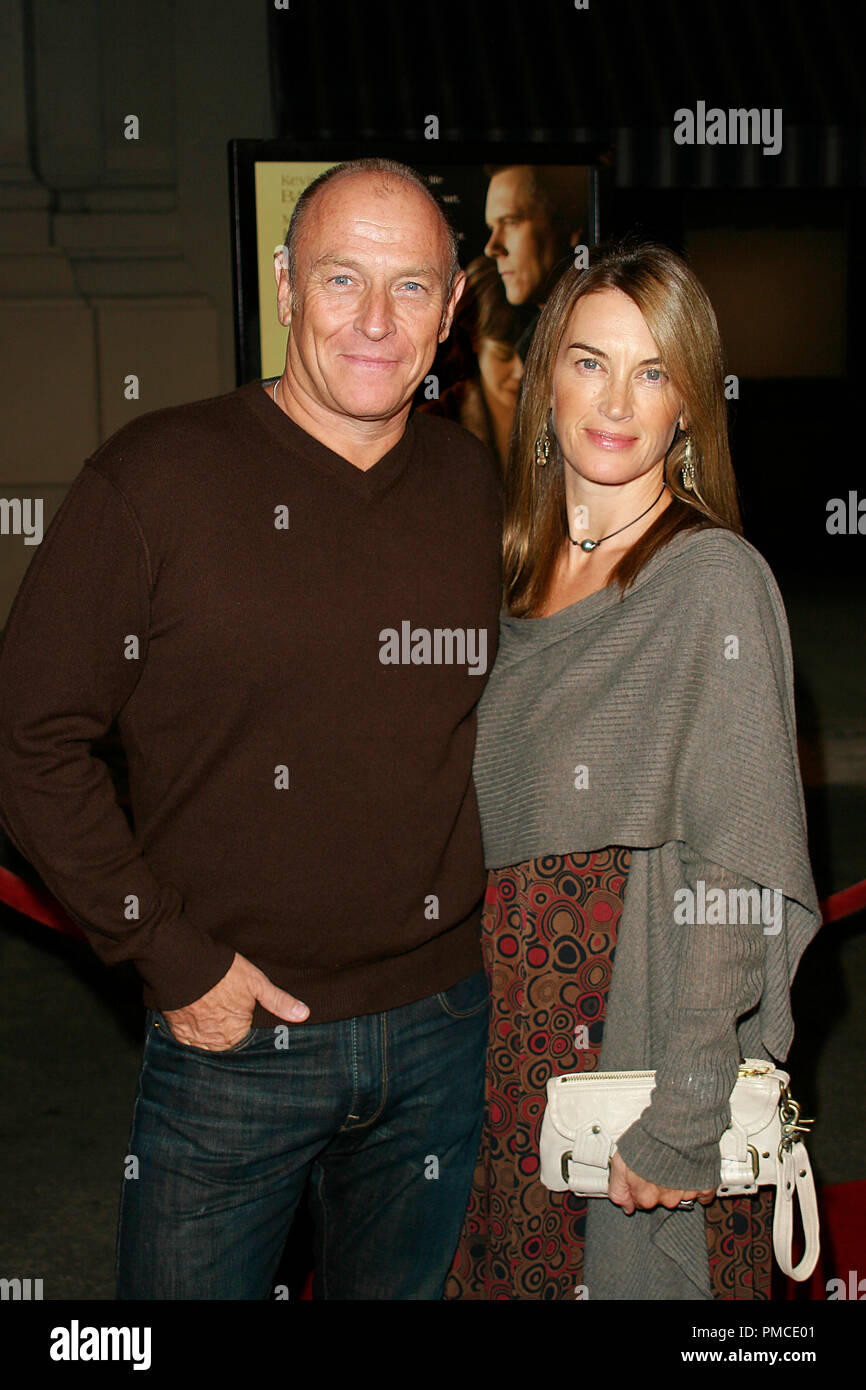 Corbin bernsen and wife amanda pays hi-res stock photography and images ...