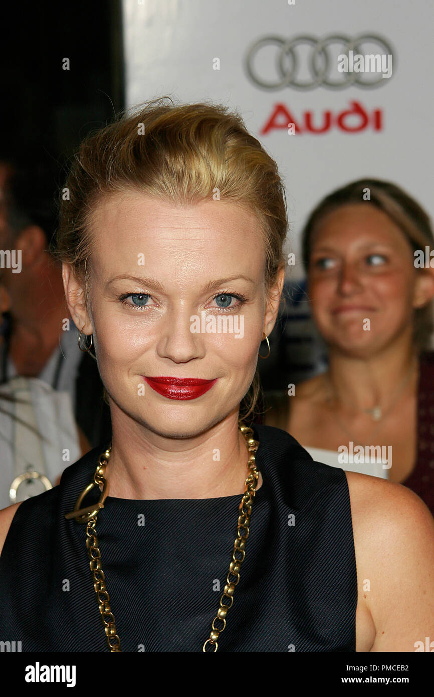 "Lions for Lambs" (Premiere) Samantha Mathis 11-1-2007 / ArcLight Hollywood's Cinerama Dome ...
