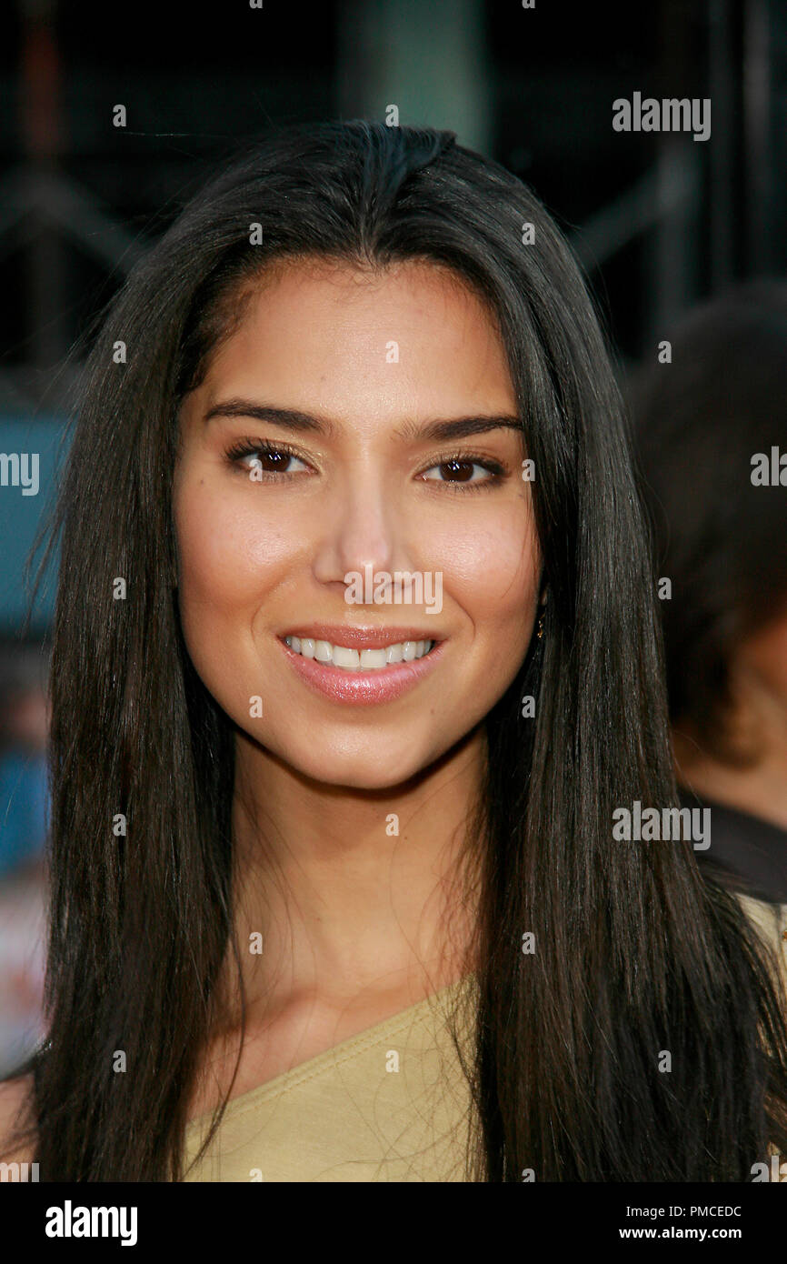 "Fred Claus" (Premiere) Roselyn Sanchez 11-3-2007 / Grauman's Chinese ...
