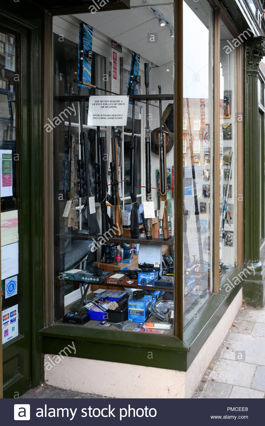 Gun Shop Uk Stock Photos & Gun Shop Uk Stock Images - Alamy