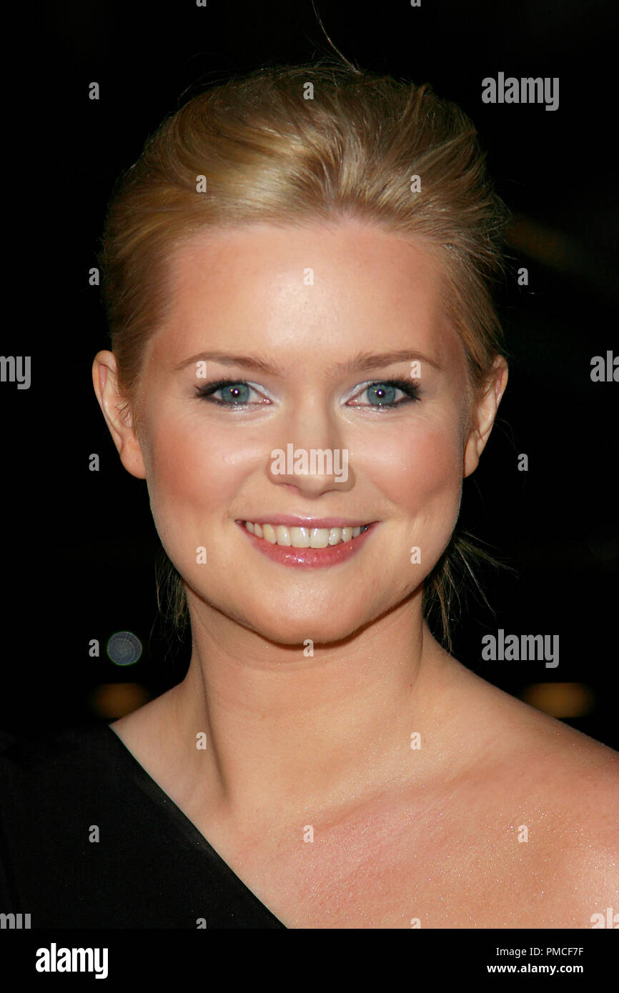 P.S. I Love You (Premiere) Author Cecelia Ahern 12-9-2007 / Grauman's ...