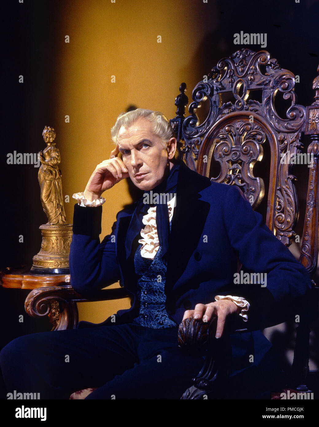 House of usher 1960 vincent price hi-res stock photography and images ...