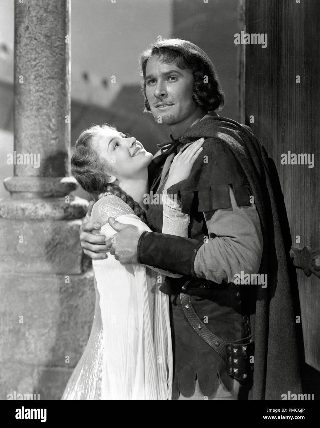 Errol Flynn And Olivia De Havilland