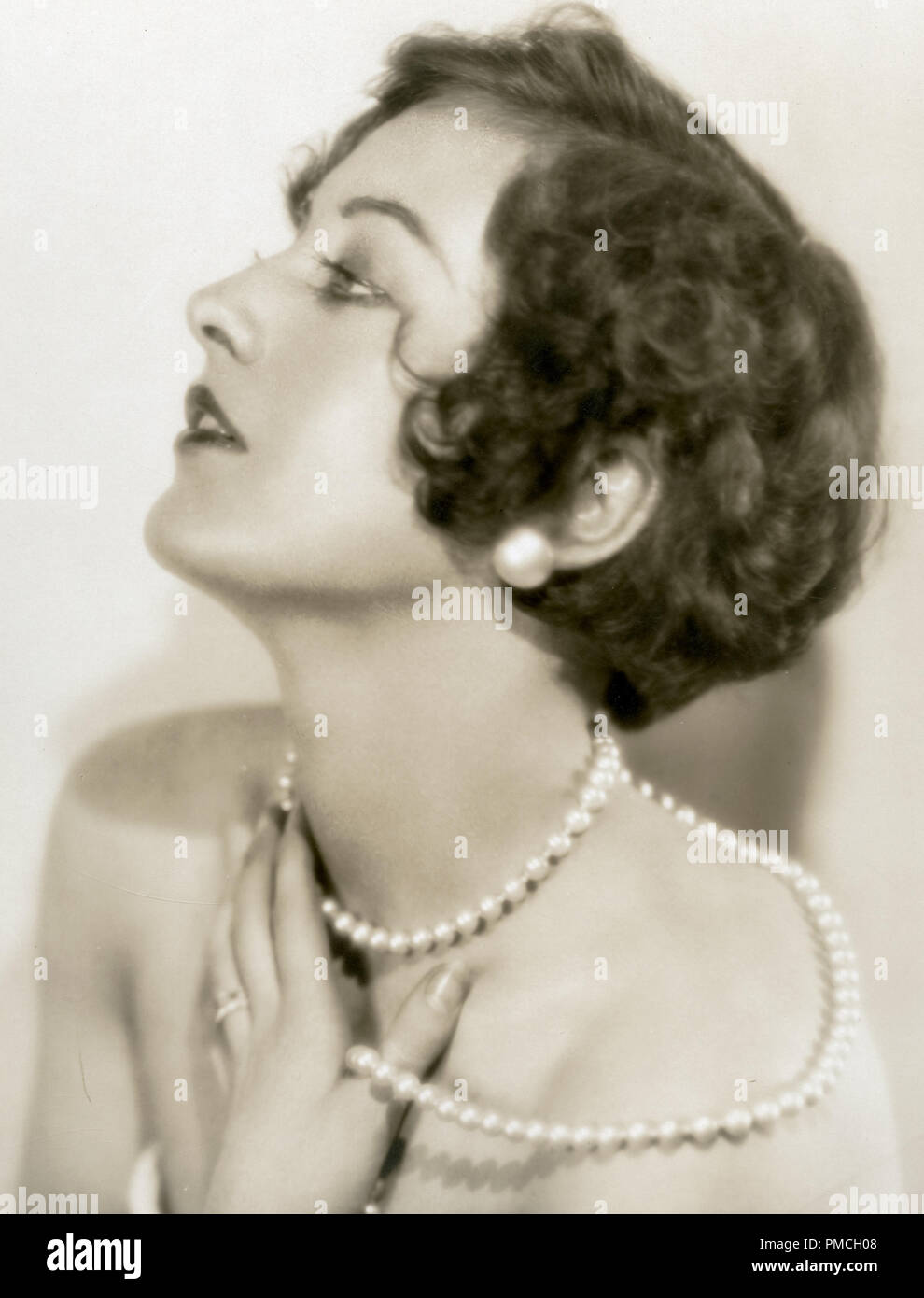 Joan Crawford, Photo by Ruth Harriet Louise/ MGM (circa 1928). File ...