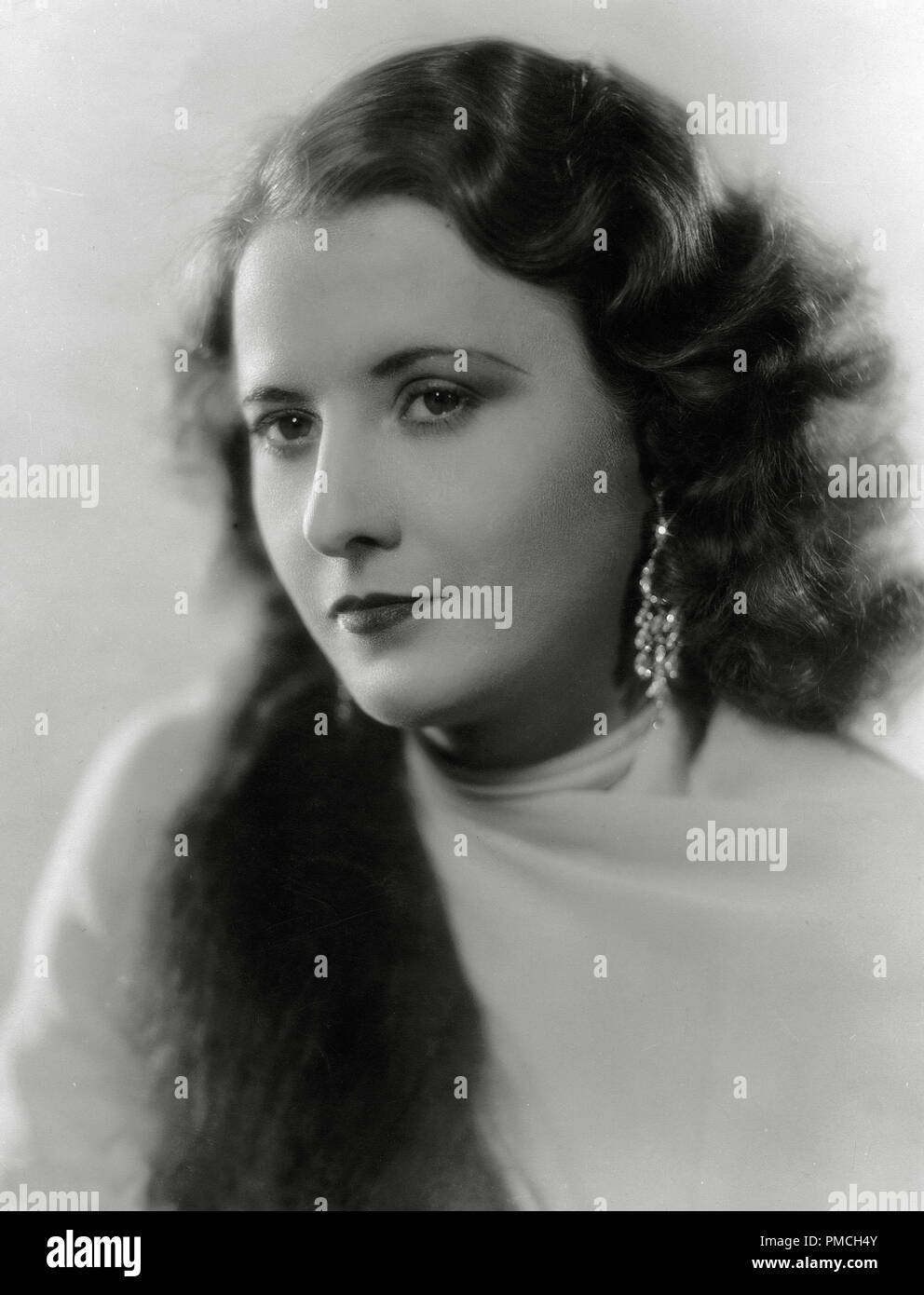 Barbara stanwyck portrait hi-res stock photography and images - Alamy