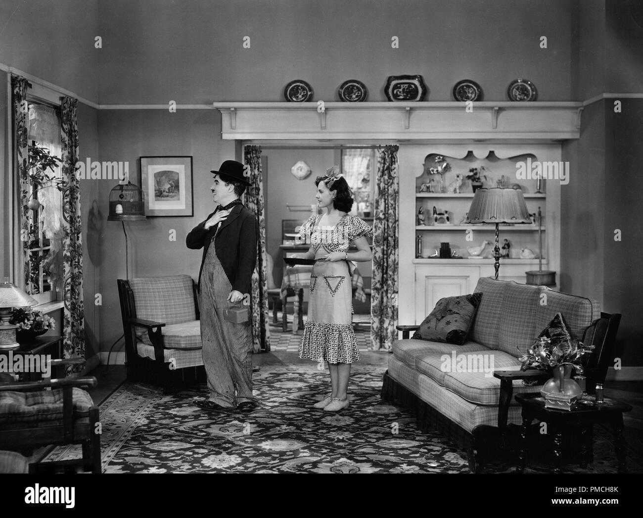 Charles Chaplin, Paulette Goddard, "Modern Times" (1936) United Artists ...