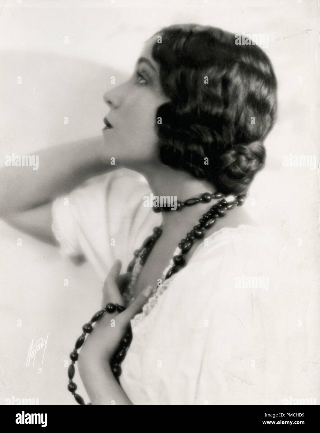 Delores del Rio, in "What Price Glory" (Fox, 1926) . Photo by Max Munn ...