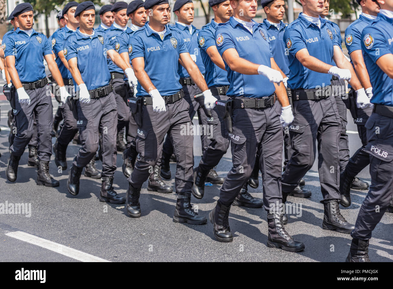 Woman Police In Blue Uniform Stock Photos & Woman Police In Blue ...