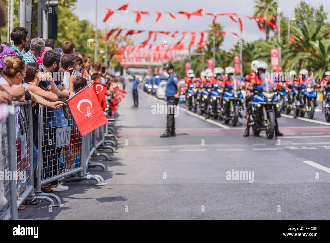 Turkish military istanbul flag parade hi-res stock photography and ...