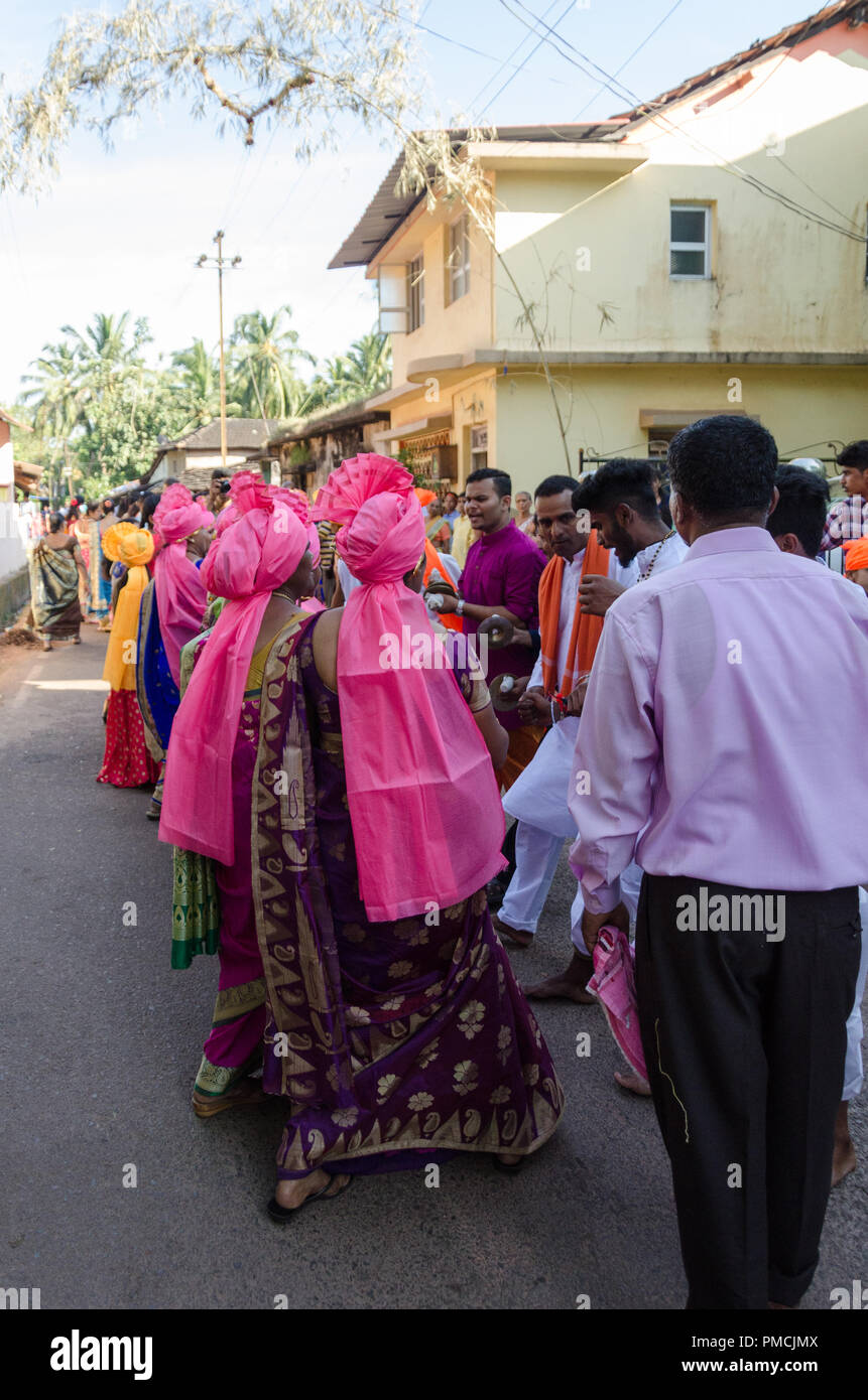 Women performing fugdi during the annual kutumb (family) Ganesha ...