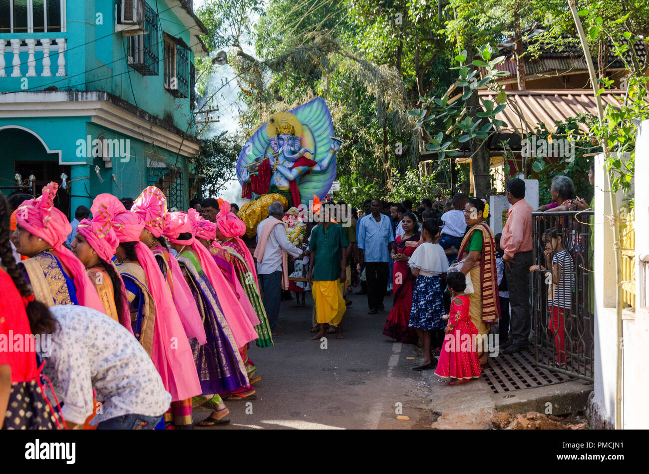 Ganesh Visarjan High Resolution Stock Photography and Images - Alamy