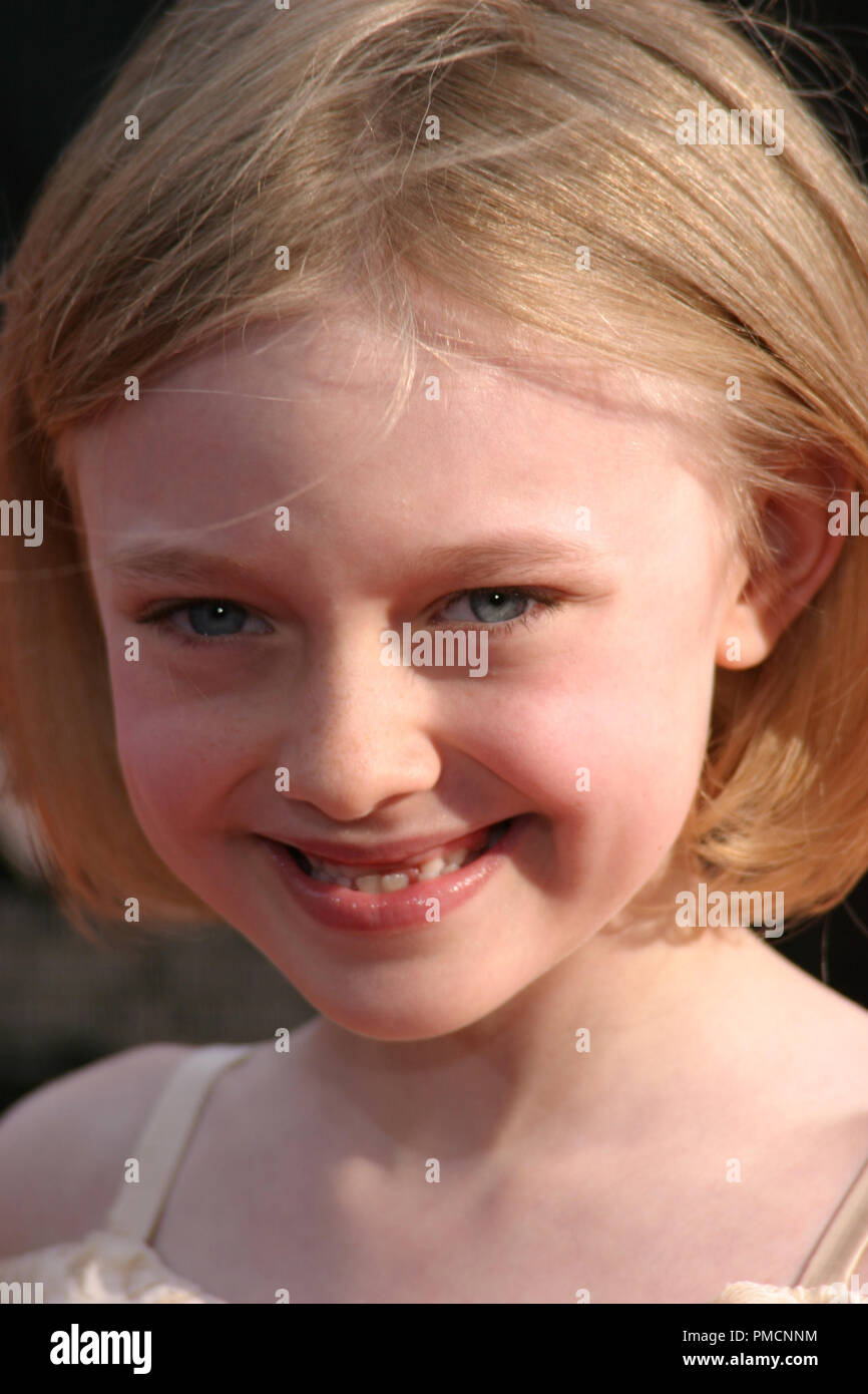 "Man on Fire" Premiere 4-18-2004 Dakota Fanning Photo by Joseph ...