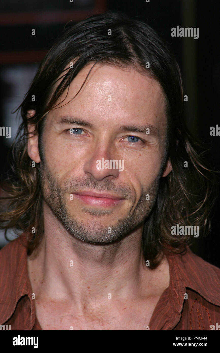 Godsend Premiere 4-22-2004 Guy Pearce Photo by Joseph Martinez ...