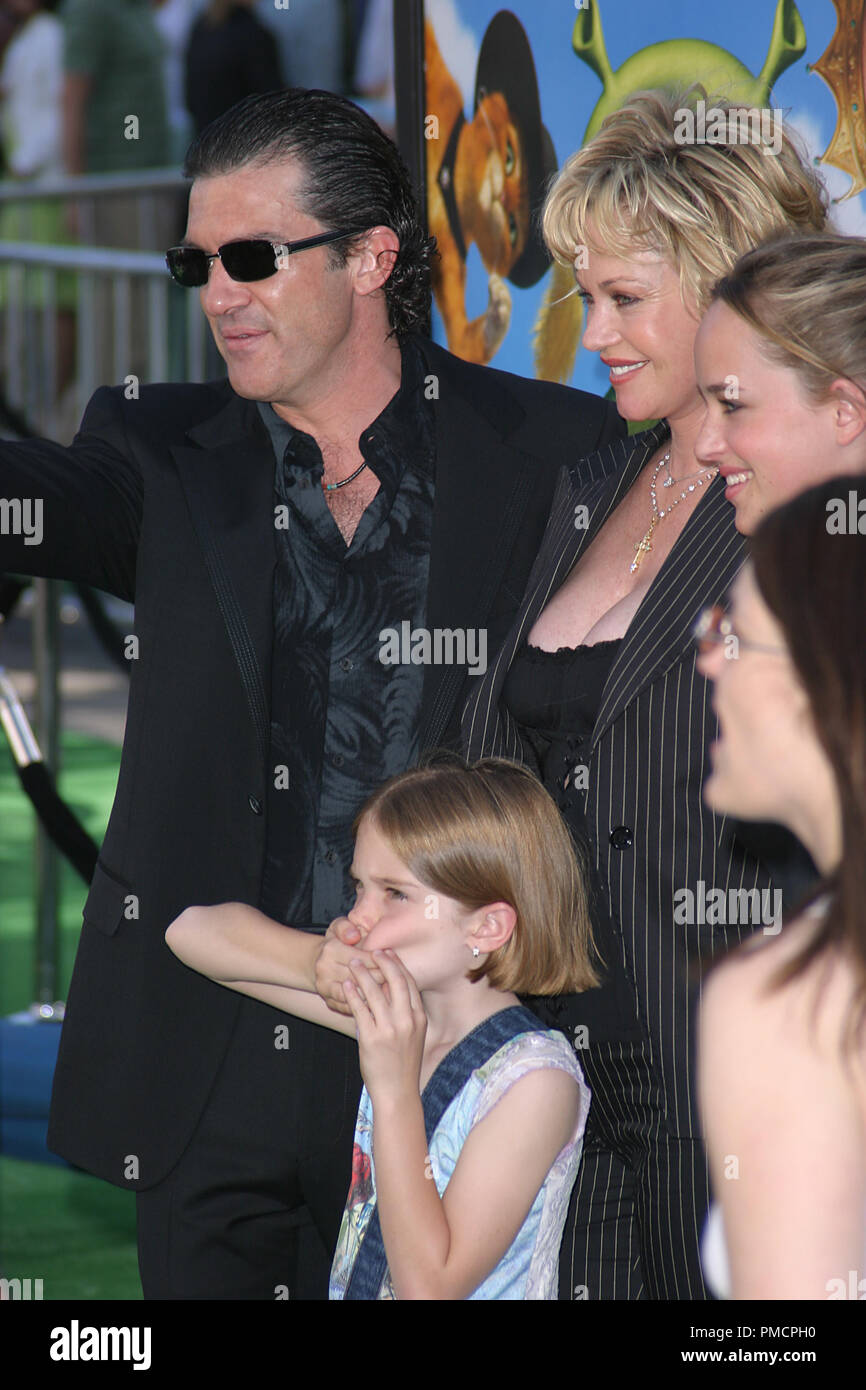 "Shrek 2" Premiere 5/08/2004 Antonio Banderas, Melanie Griffith and ...