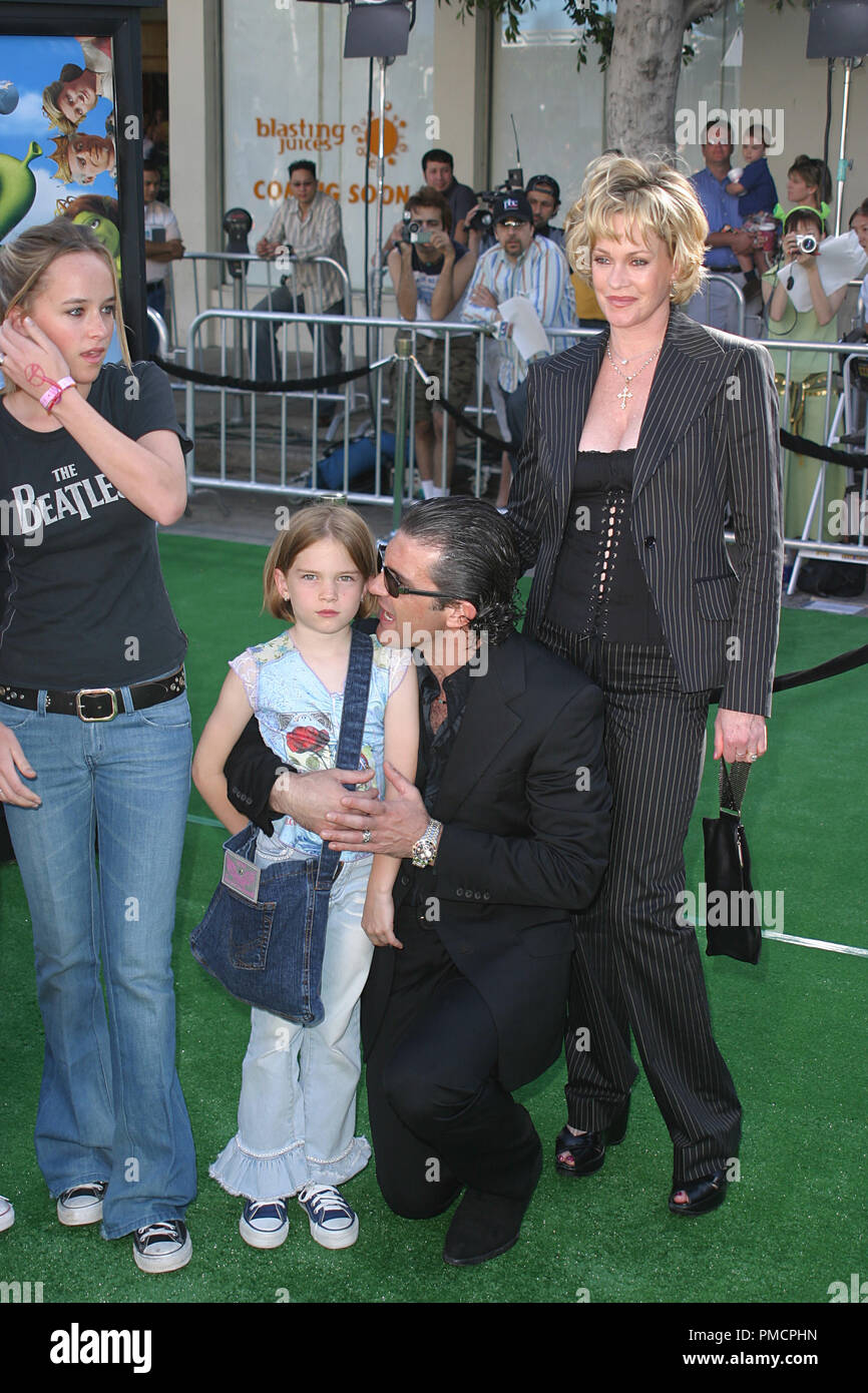 "Shrek 2" Premiere 5/08/2004 Antonio Banderas, Melanie Griffith and ...