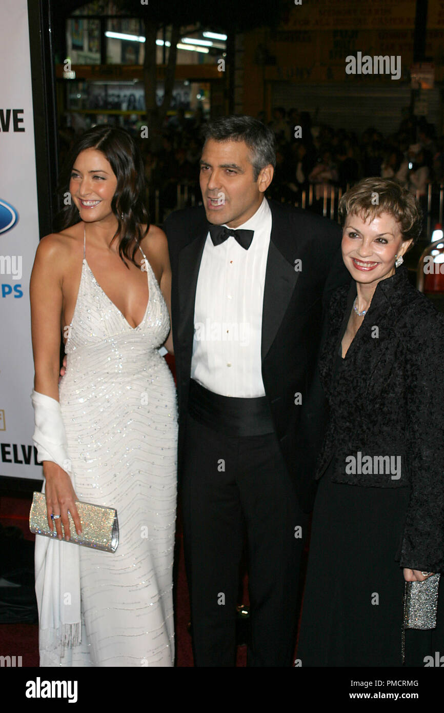 "Ocean's Twelve" Premiere 12-8-2004 Lisa Snowden, George Clooney, Nina ...