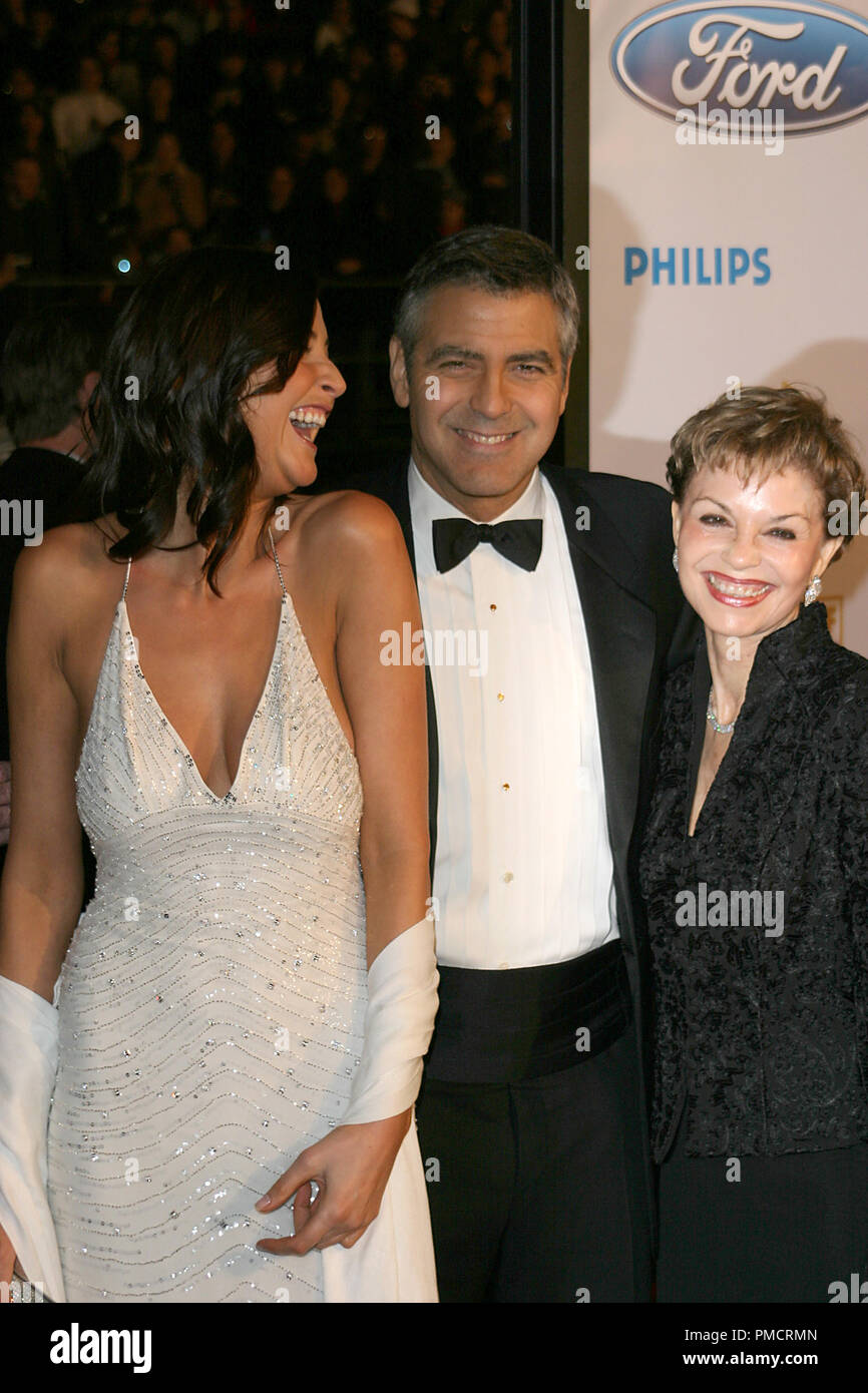 "Ocean's Twelve" Premiere 12-8-2004 Lisa Snowden, George Clooney, Nina ...