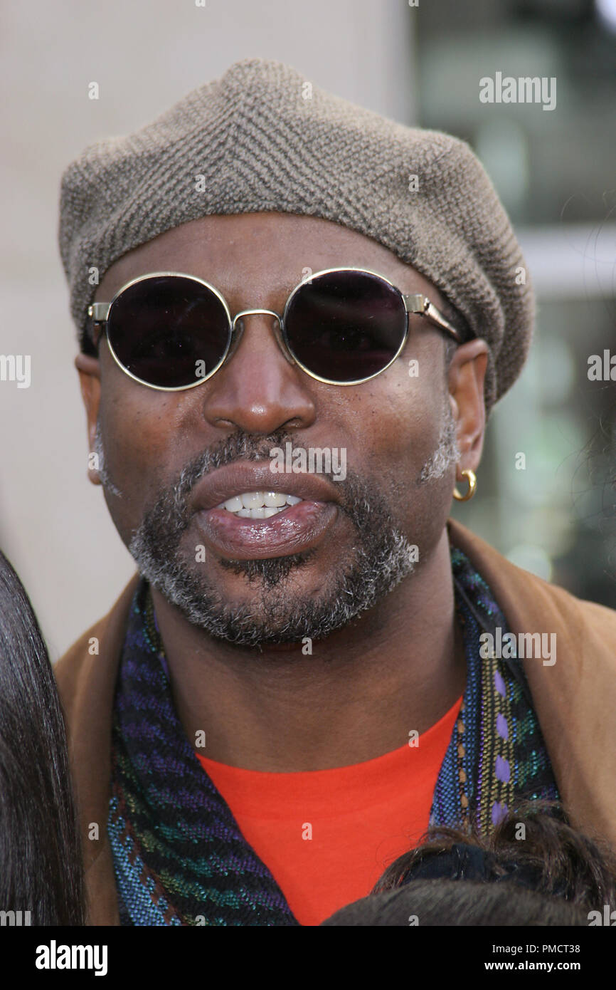 Levar burton hi-res stock photography and images - Alamy