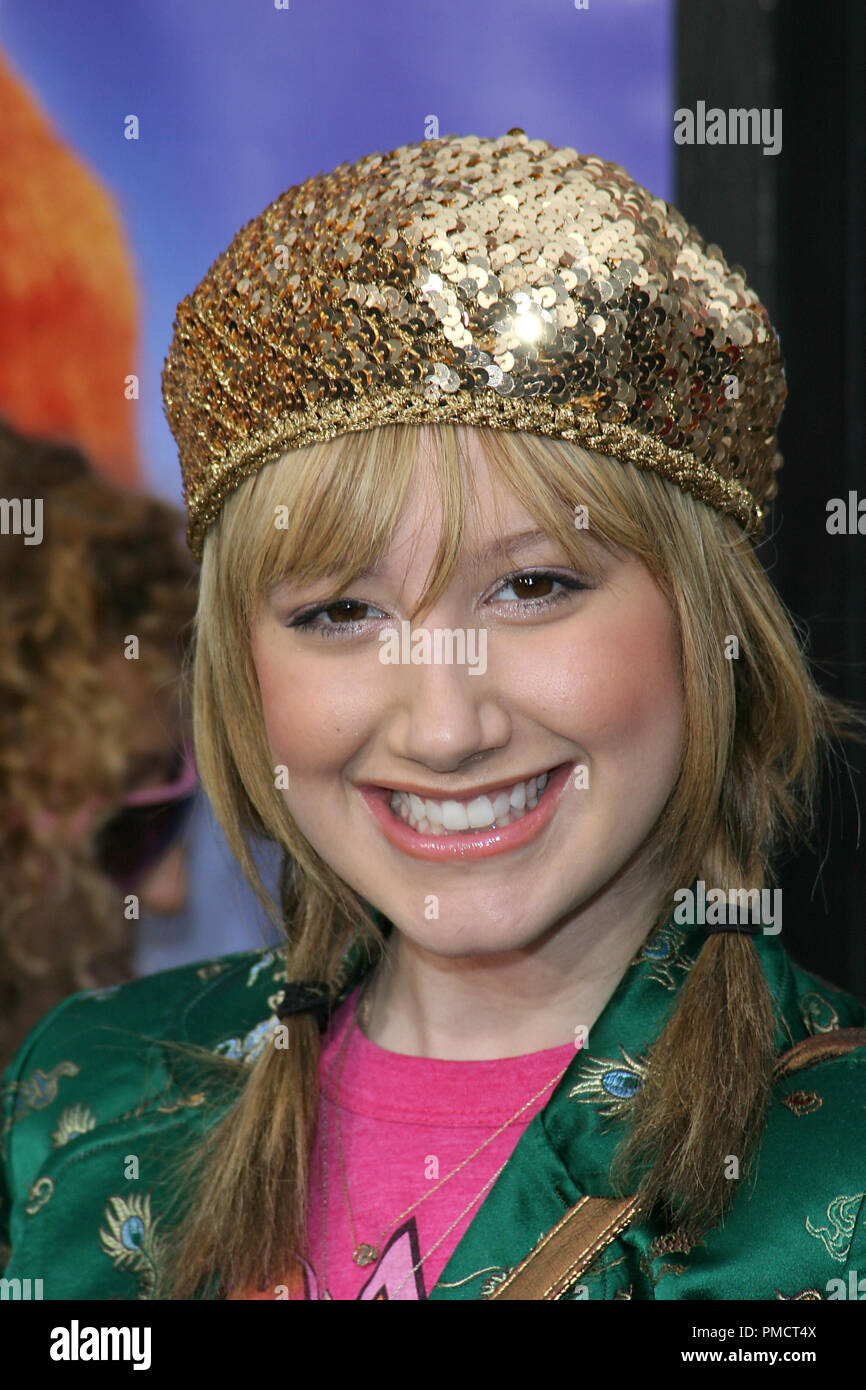 "Racing Stripes" Premiere Ashley Tisdale 1-08-2005 Photo by Joseph ...