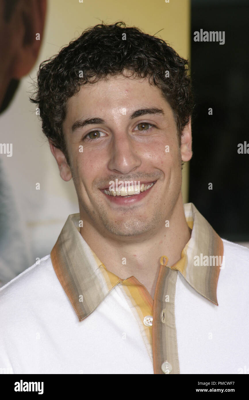 Jason biggs red carpet event hi-res stock photography and images - Alamy