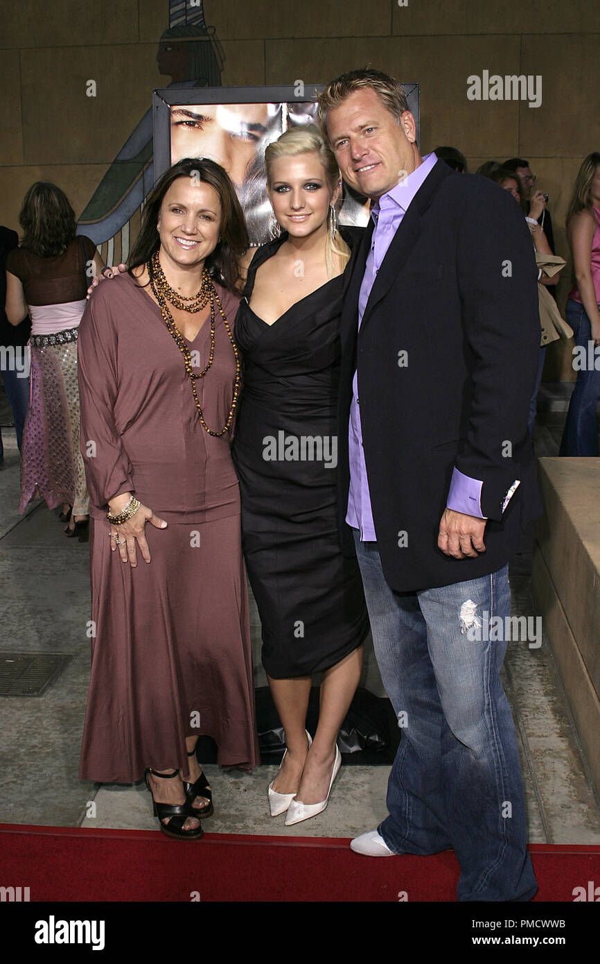 Tina simpson hi-res stock photography and images - Alamy