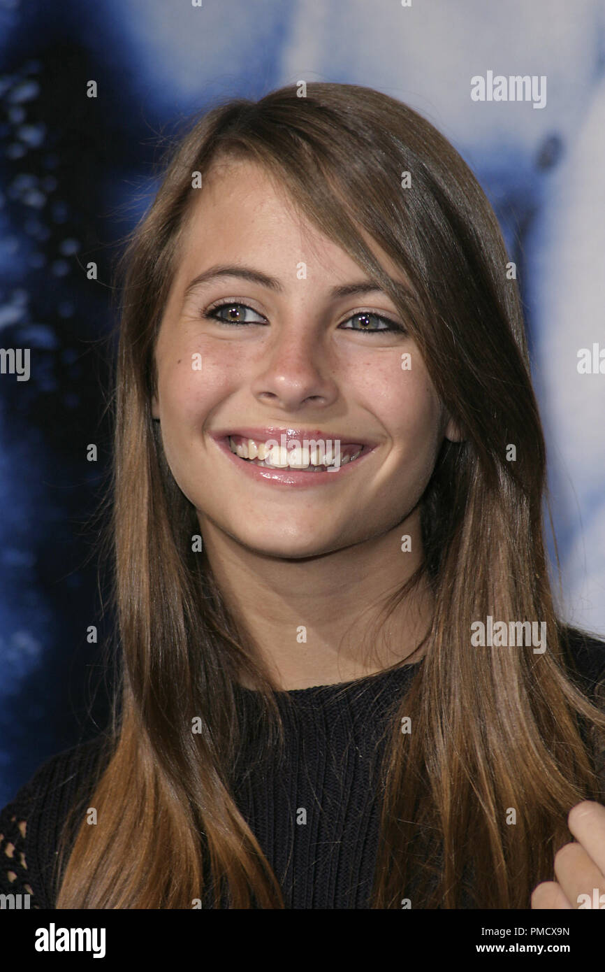"Into the Blue" (Premiere) Willa Holland 09-21-2005 / Mann Village ...