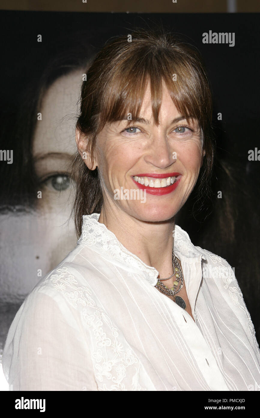 Amanda pays hi-res stock photography and images - Alamy
