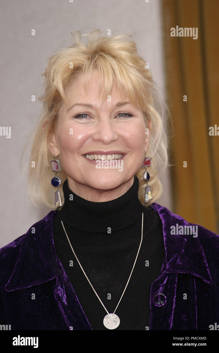 "RV" (Premiere) Dee Wallace 04-23-2006 / Mann Village Theatre ...