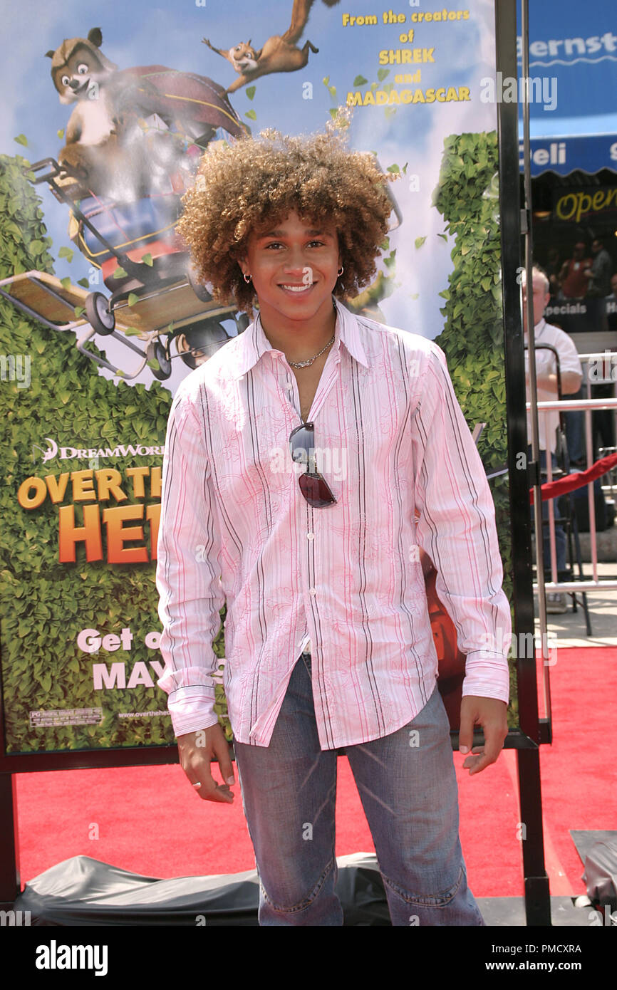 "Over The Hedge" (Premiere) Corbin Bleu 04-30-2006 / Mann Village ...