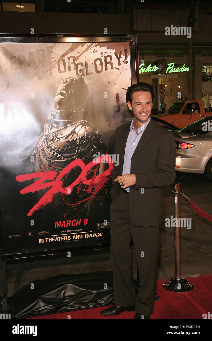 300 (Premiere) Rodrigo Santoro 3-5-2007 / Grauman's Chinese Theater ...