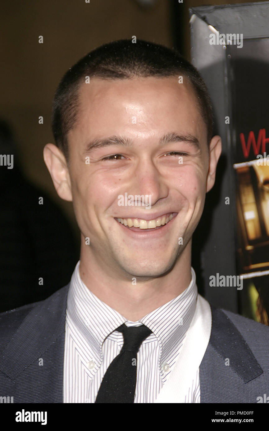 Joseph Gordon Levitt Suit