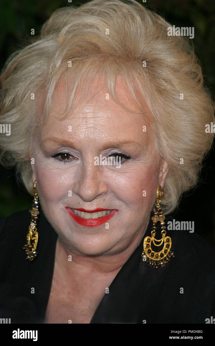 V Life Emmy Nominee Party Doris Roberts August 16, 2004 Photo by Joseph ...