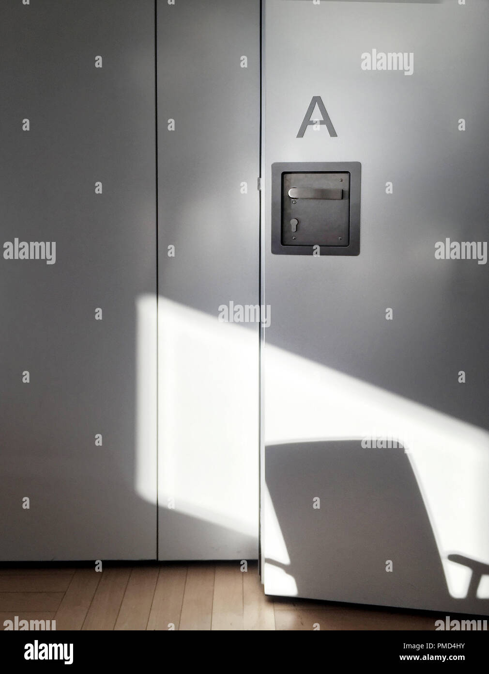 Office shadow hi-res stock photography and images - Alamy