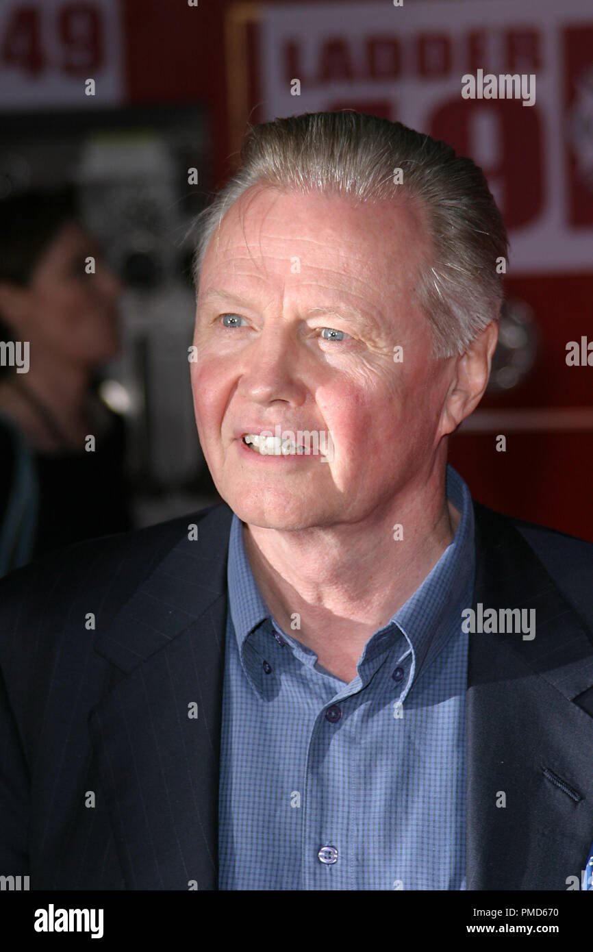 "Ladder 49" Premiere 9-20-2004 Jon Voight Photo by Joseph Martinez ...