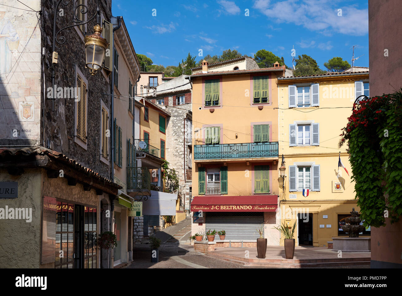 Village of villeneuve hi-res stock photography and images - Alamy