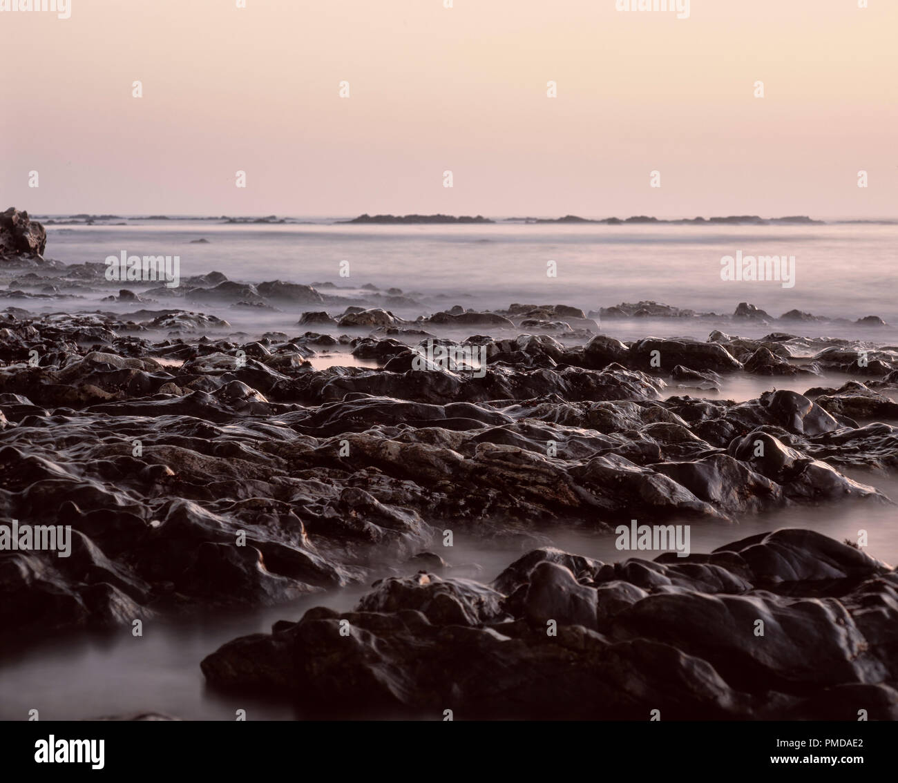 Backdrop of glistening rock hi-res stock photography and images - Alamy