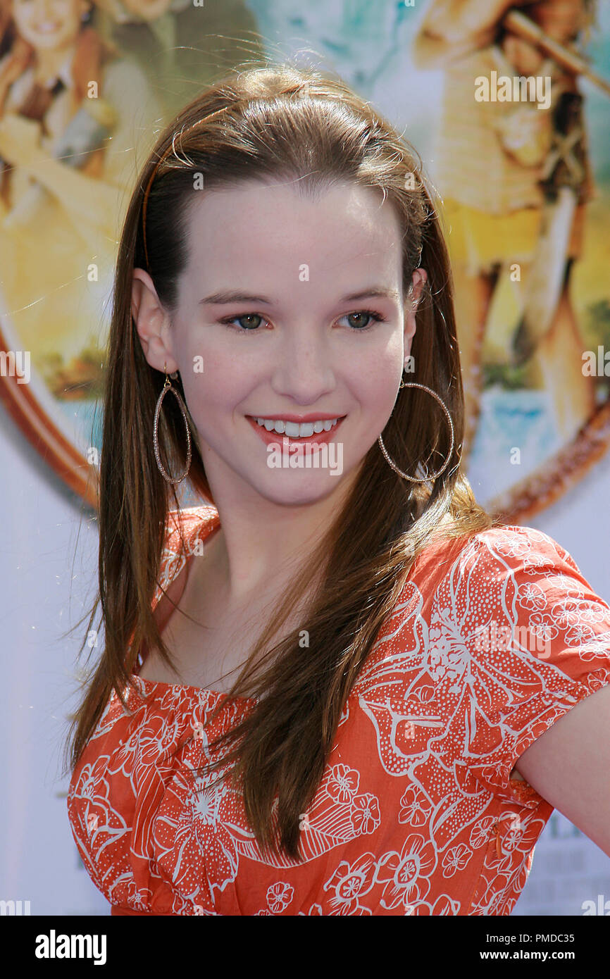 Kay panabaker 2008 hi-res stock photography and images - Alamy