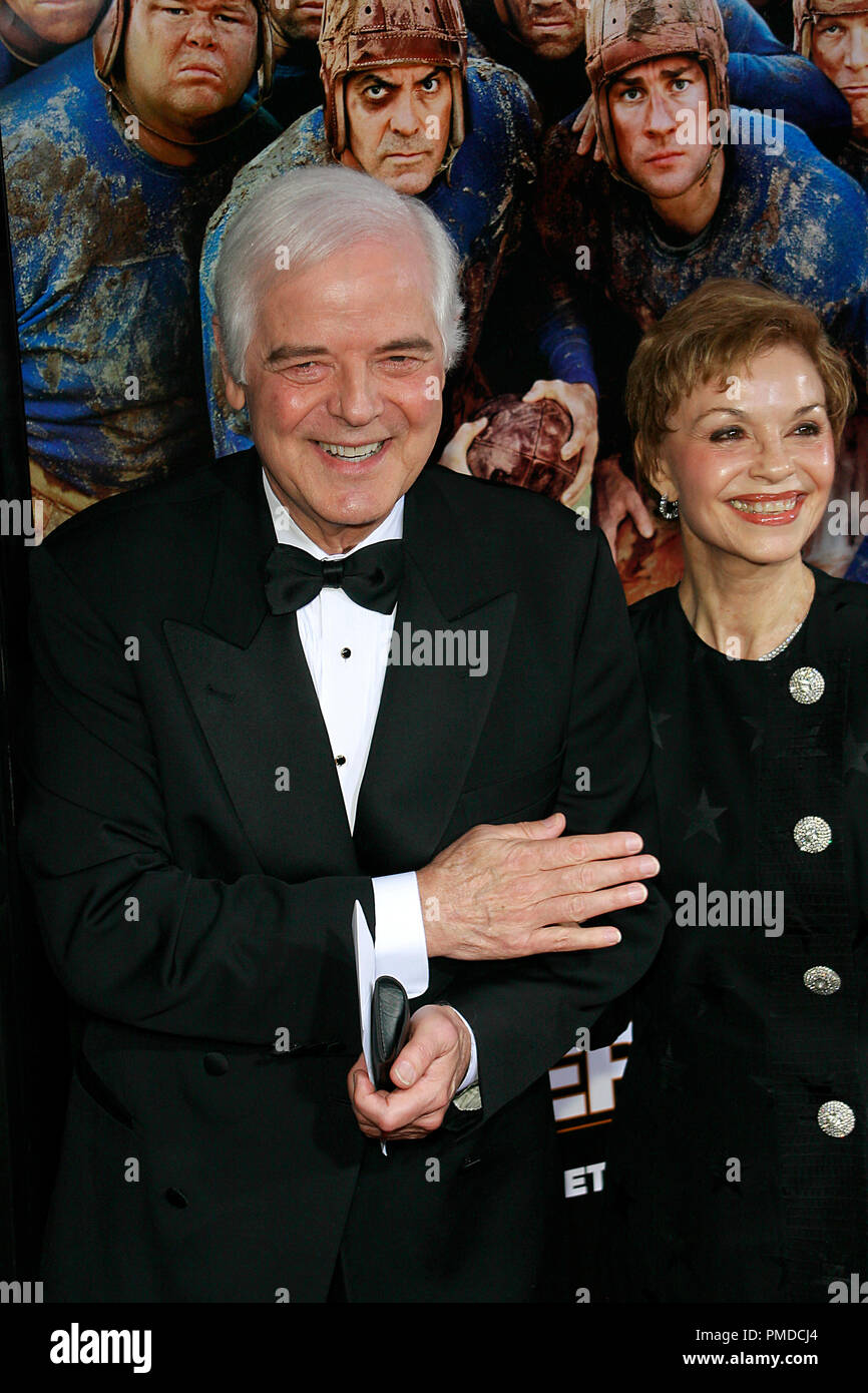 "Leatherheads" Premiere Nick Clooney, Nina Warren 3-31-2008 / Grauman's ...