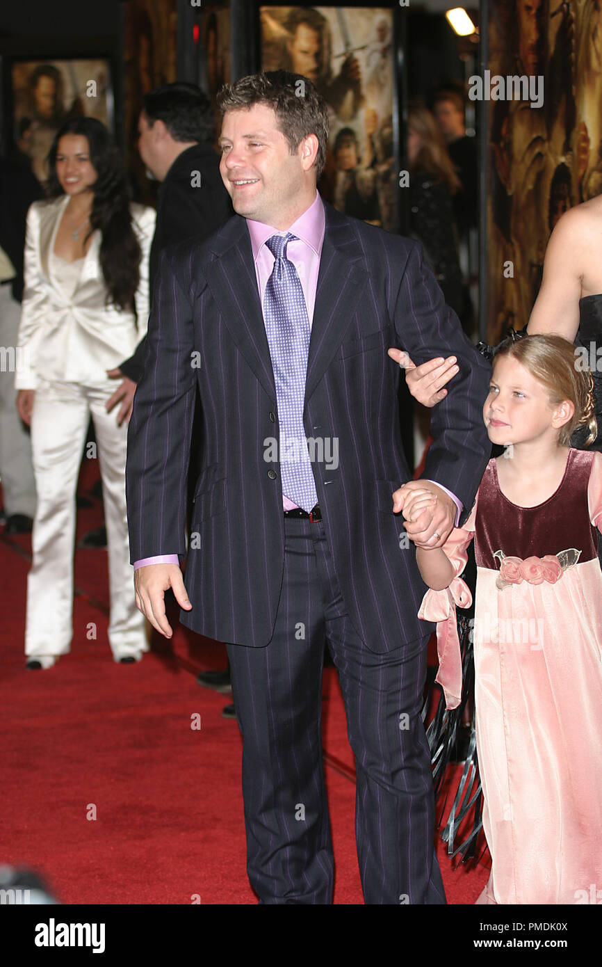 Sean astin and alexandra astin hi-res stock photography and images - Alamy
