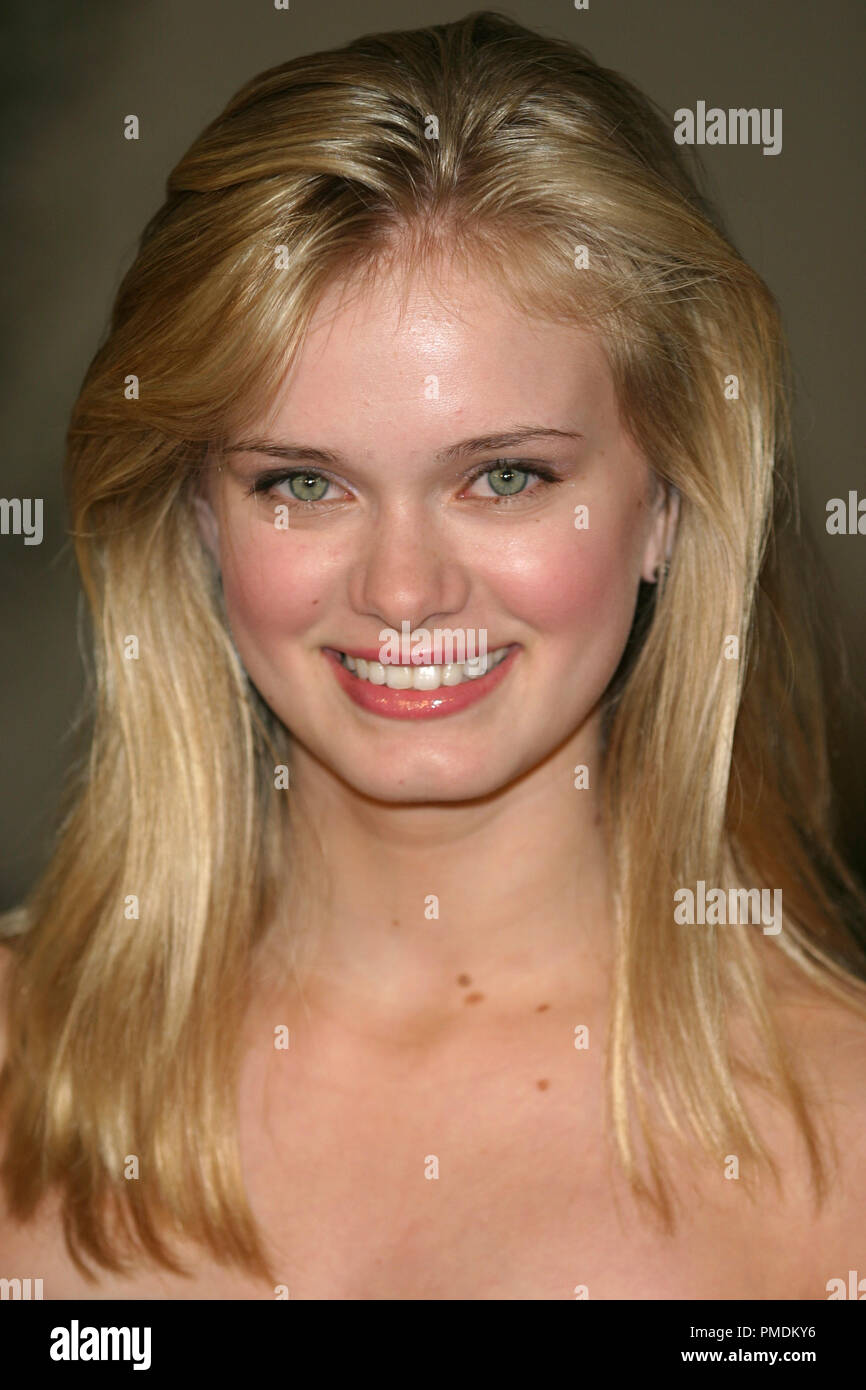 "The Perfect Score" Premiere 01/27/2004 Sara Paxton Photo by Joseph ...