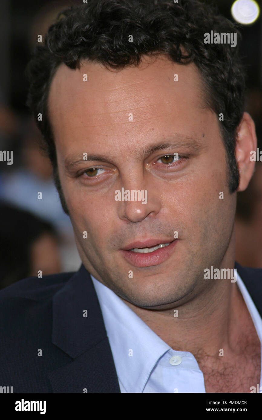 "Dodgeball: A True Underdog Story" Premiere 6-14-2004 Vince Vaughn ...