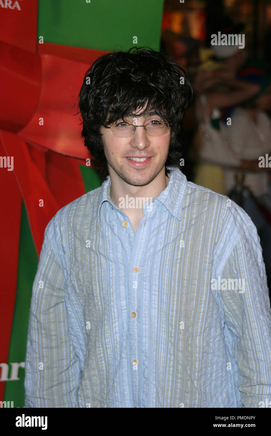 "Surviving Christmas" Premiere Josh Zuckerman Photo by Joseph Martinez ...