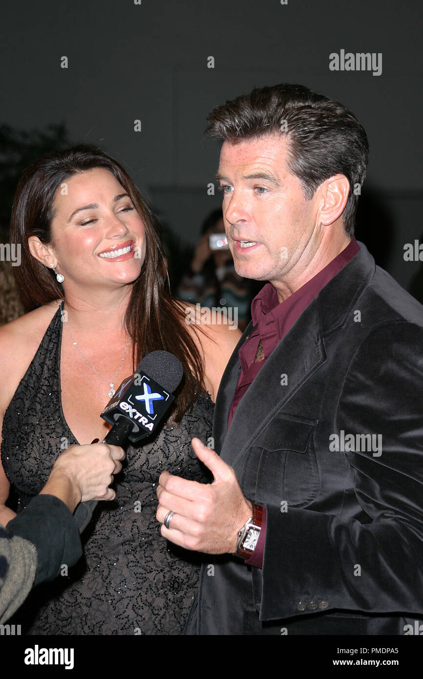 "After The Sunset" Premiere Keely Shaye Smith, Pierce Brosnan 11-04 ...
