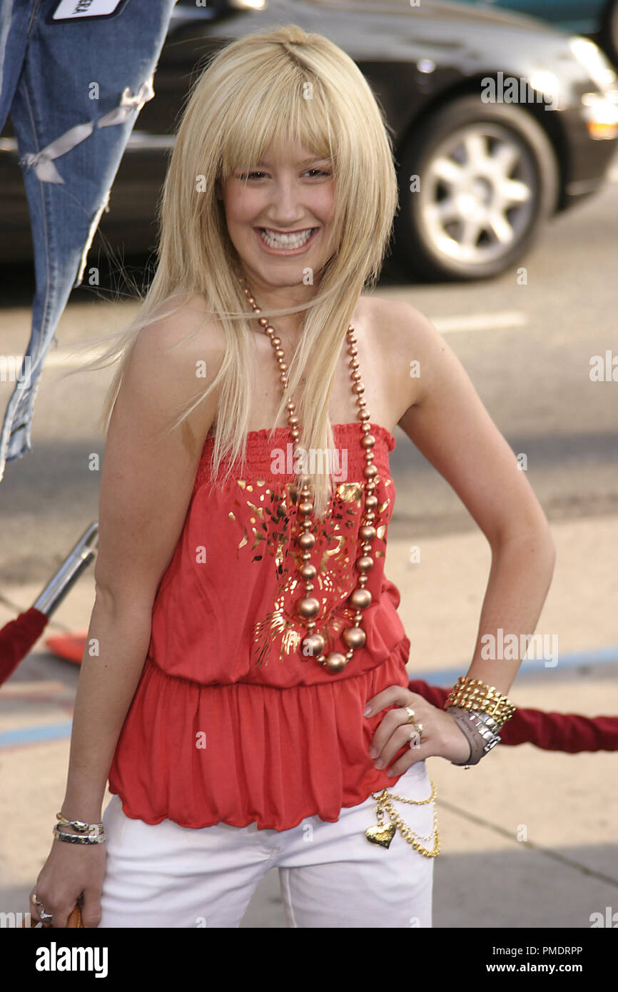 "The Sisterhood of the Traveling Pants" (Premiere) Ashley Tisdale 05-31 ...