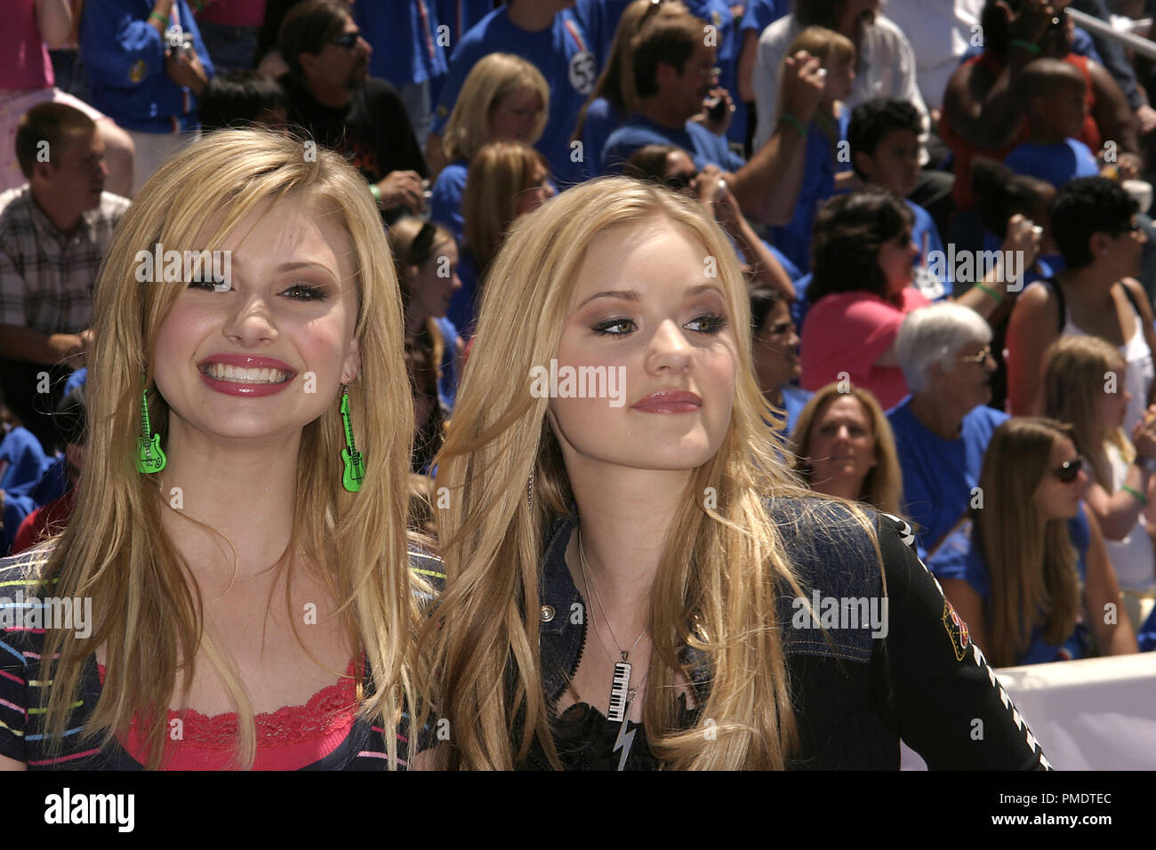 Herbie: Fully Loaded (Premiere) Alyson Michalka, Amanda Michalka 06-19 ...